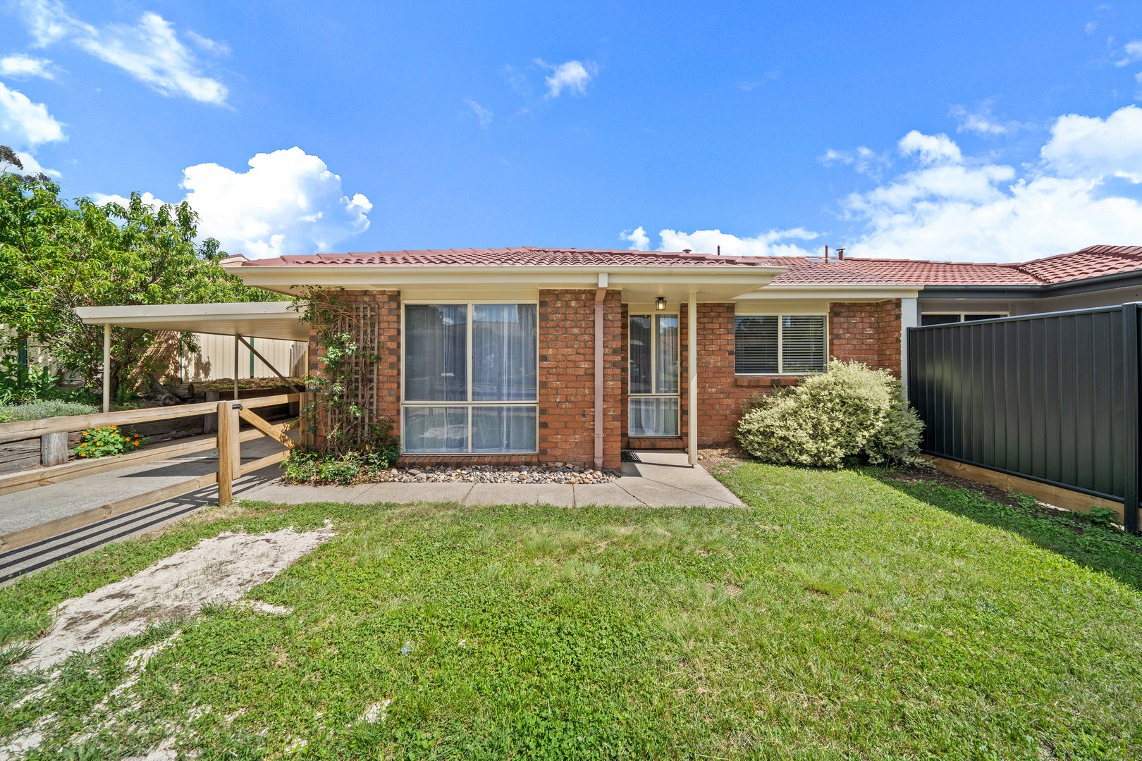 8 Arabanoo Crescent, Ngunnawal ACT 2913 | Allhomes