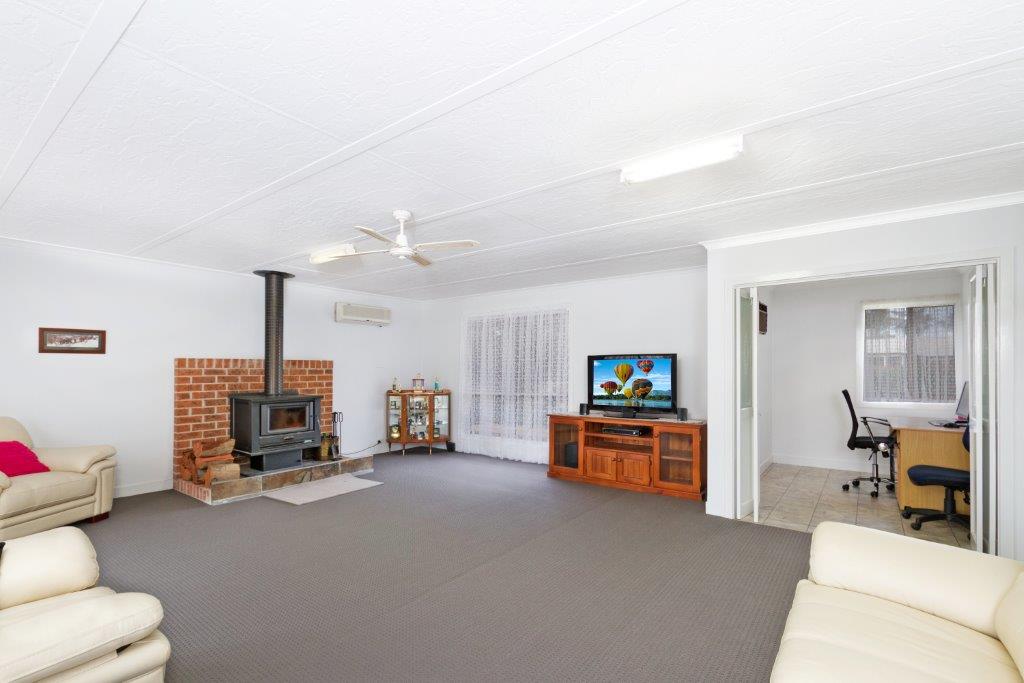 9 Merriman Place, Murrumbateman NSW 2582 | Allhomes