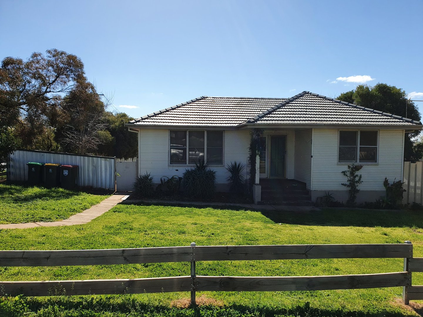 32a Medlyn Street, Parkes NSW 2870 | Allhomes