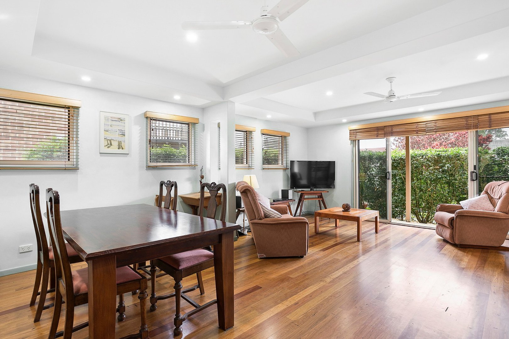 11/10 Balemo Drive, Ocean Shores NSW 2483 | Allhomes